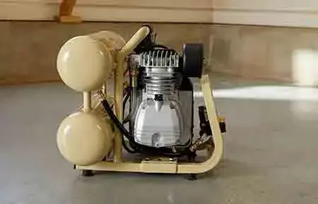 Twin Stack Small Portable Reciprocating Compressor 2 hp